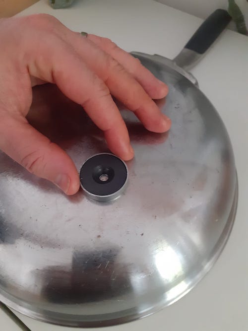 Peut-on utiliser l’inox sur l'induction? 4 trucs pour choisir vos ...